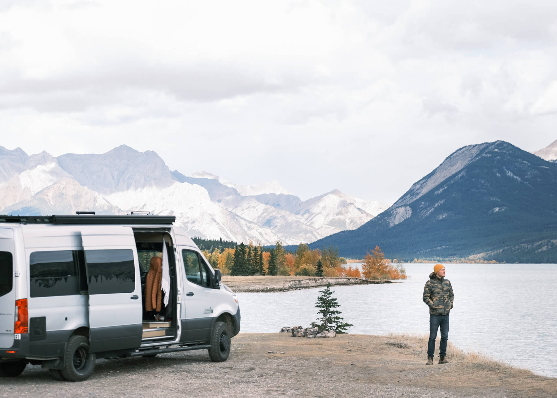 Entrepreneuriat & Van Life, entrevue avec Julien & Karolina de Go-Van ...